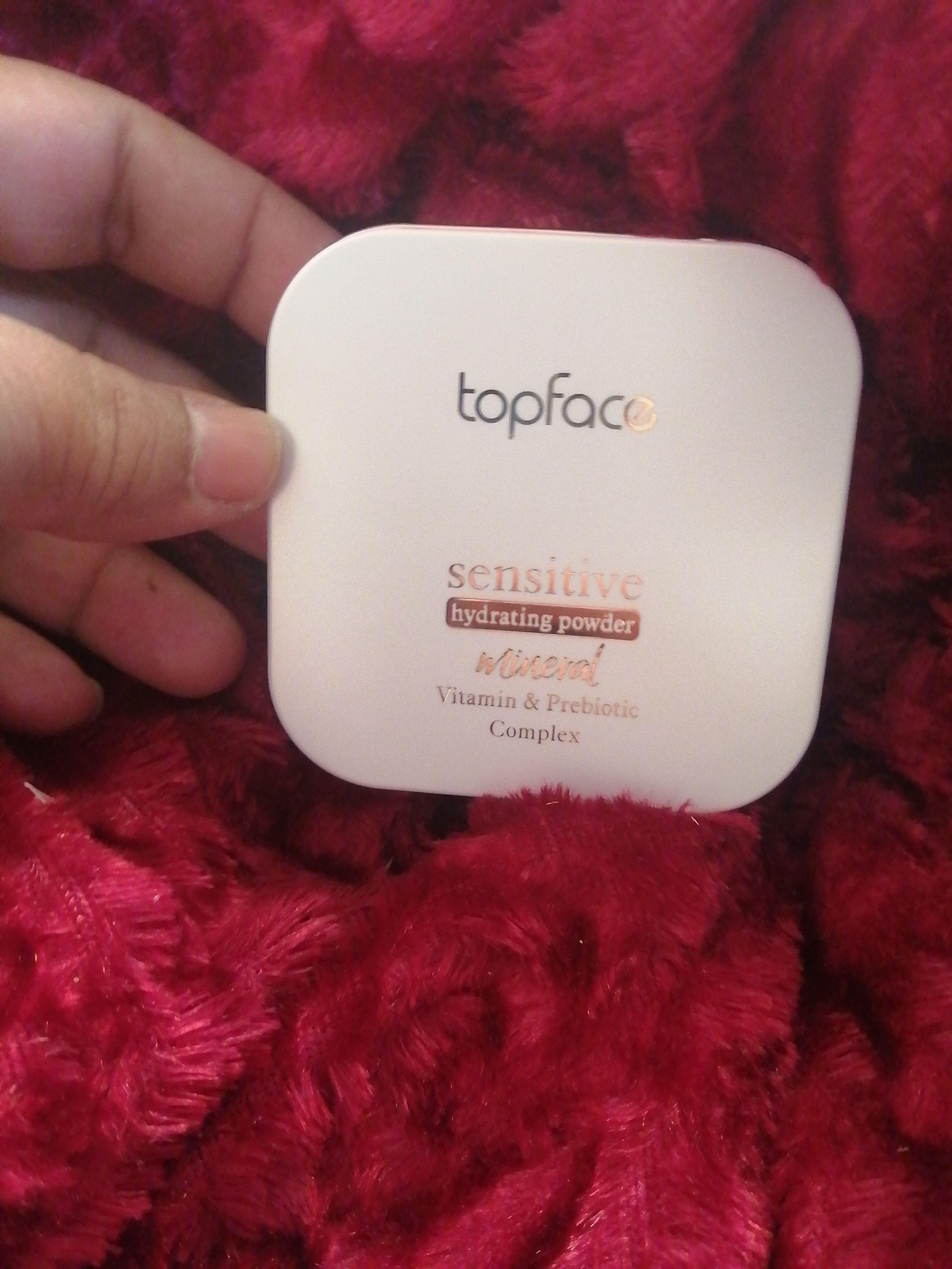 Topface Sensitive Mineral Hydrating Powder | Niceone